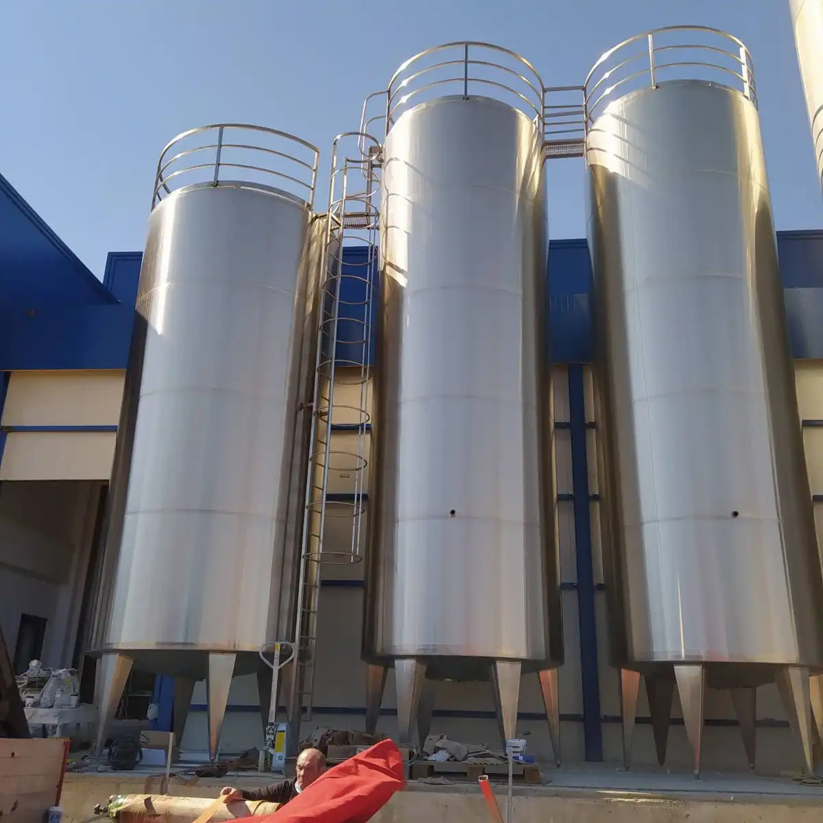 MILK RECEIPT SILO - InoxTeck